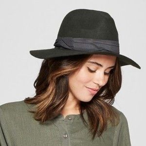 Universal Thread | Accessories | Universal Thread Olive Hat | Poshmark